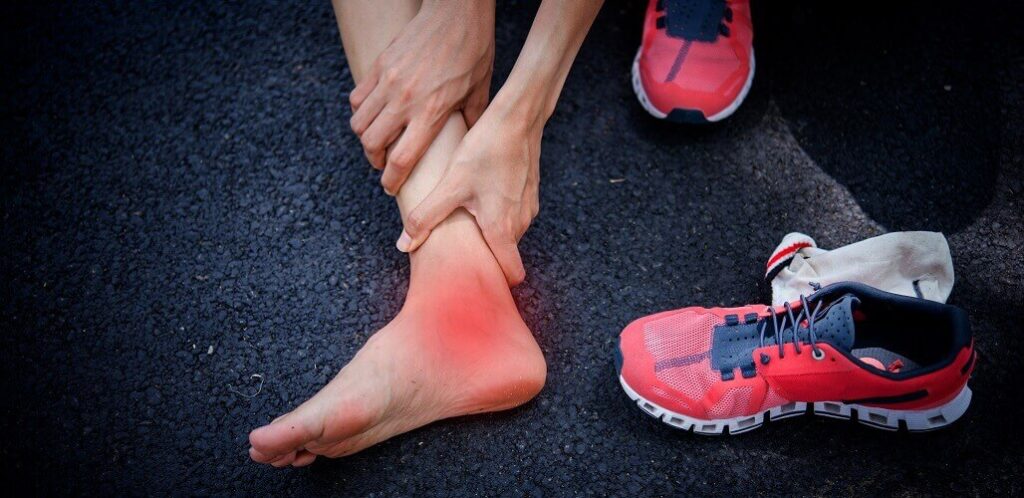 Ankle Sprain vs. Fracture: Understanding the Differences